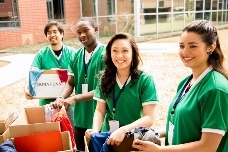 Key Benefits of Community Service: Giving Back While Growing Forward ...