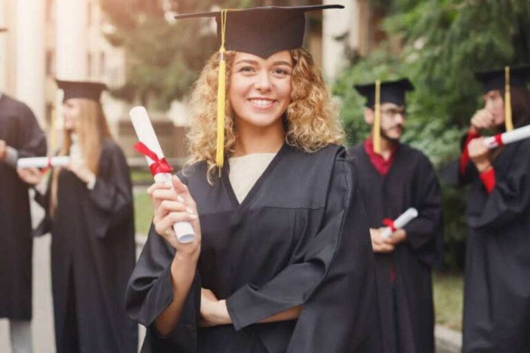 15 Most Useful Degrees for the Future Job Market | Future Education ...